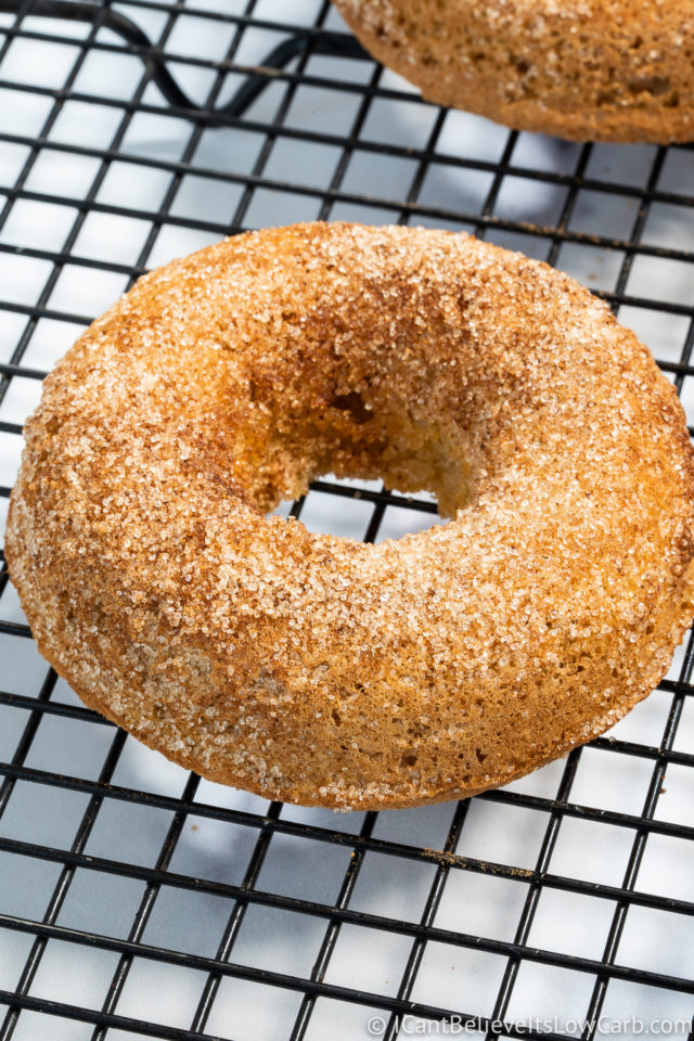 Best Low Carb Keto Donuts Recipe | Sugar-Free & Almond Flour