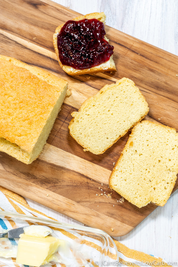 Best Keto Bread Recipe | Fluffy Low Carb Bread (Paleo & Gluten Free)